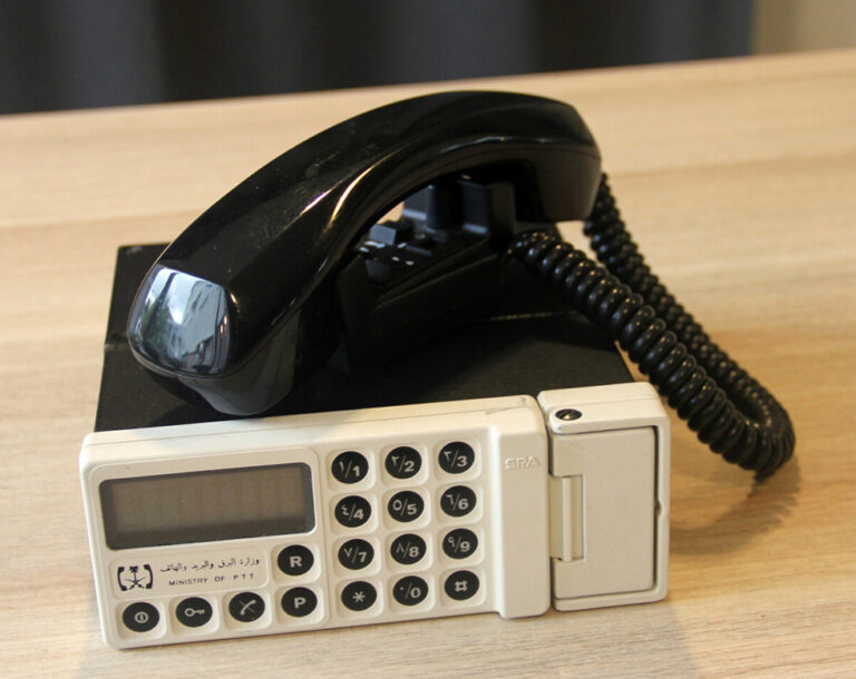 Han har världens största samling Ericsson-telefoner | PROpensionären